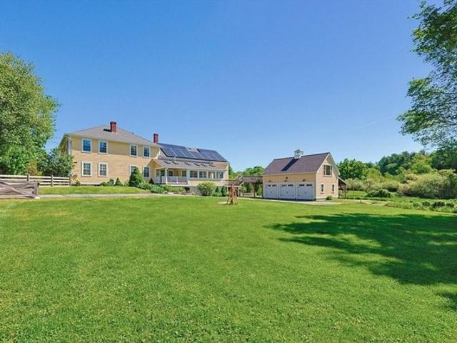 771 Podunk Rd, East Brookfield, MA 01515