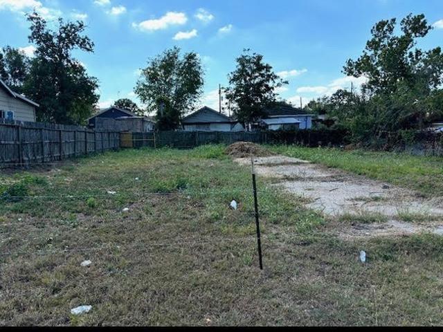 7724 Avenue J, Houston, TX 77012