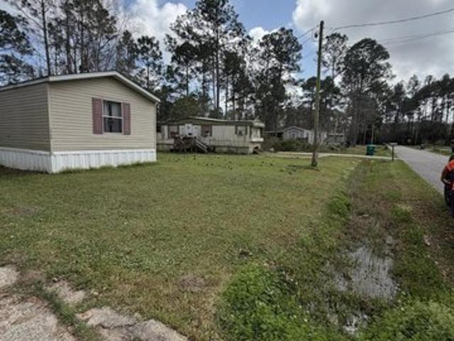 7724 Boulder Dr, Gautier, MS 39553