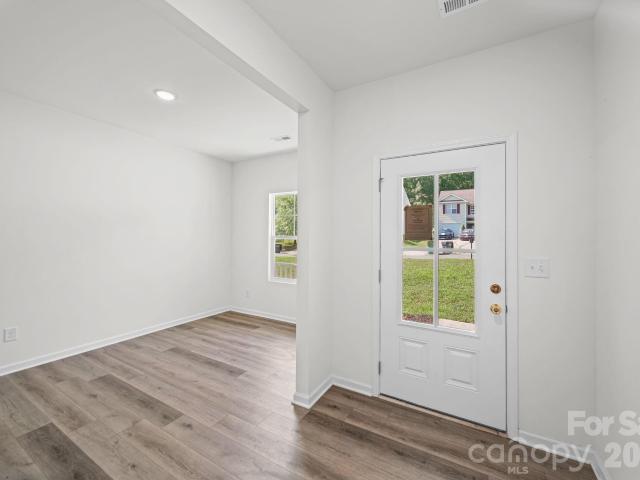 7725 E Lane Drive