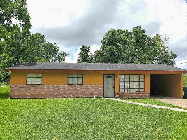 7725 Helbig Rd, Beaumont, TX 77708