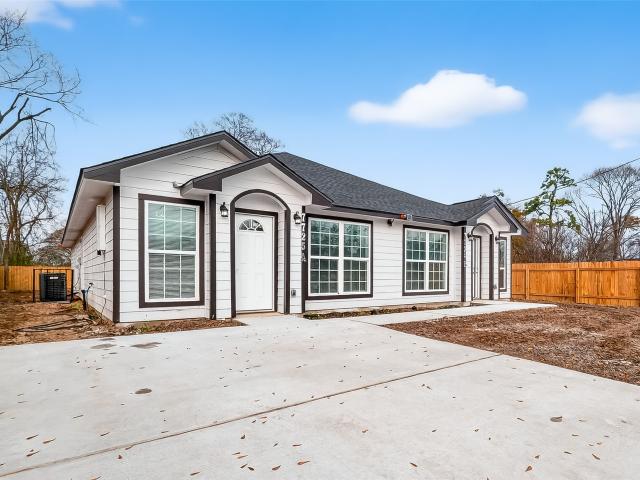 7725 Hoffman St, Unit A B, Houston, TX 77016 | MLS #75096 | Compass