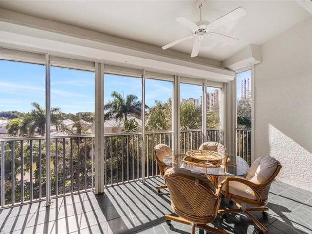 7725 Pebble Creek Cir Apt 305, Naples, FL 34108