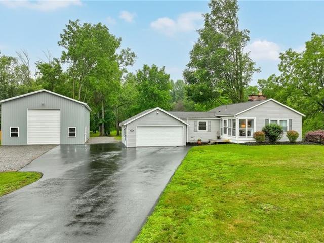 7725 Victor Mendon Rd, Victor, NY 14564