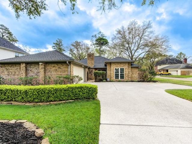 7727 Heathrow Ln, Spring, TX 77379
