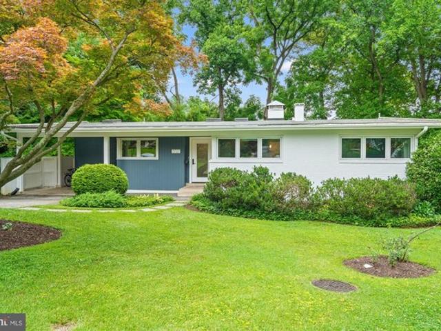 7727 Rocton Ave, Chevy Chase, MD 20815