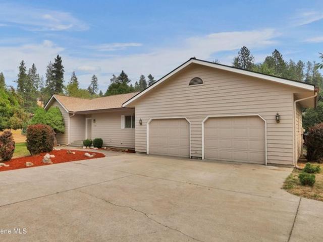 7728 N 15th St, Dalton Gardens, ID 83815