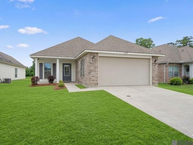 7728 Amite Springs Dr, Denham Springs, LA 70706
