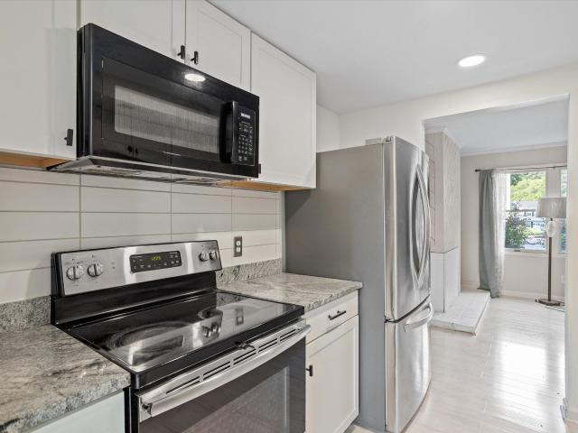 7728 Crown Crest Court