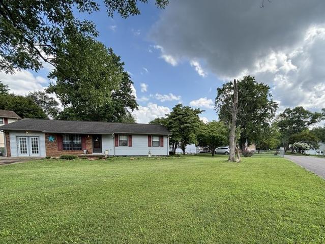 7729 Temple Acres Dr, Knoxville, TN 37938