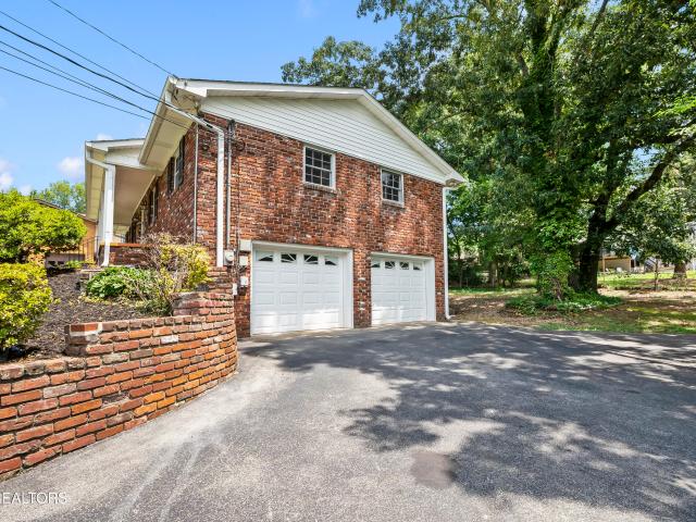 7720 Devonshire Drive