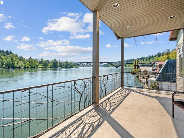 7720 S Macadam AVE # 12