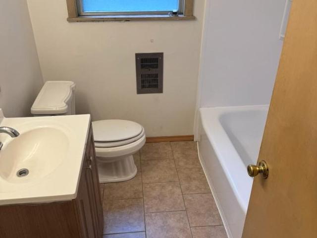 7721 W Lisbon 3 Bedroom Apartment for Rent at 7721 W Lisbon Ave, Milwaukee, WI 53222 Kops Park