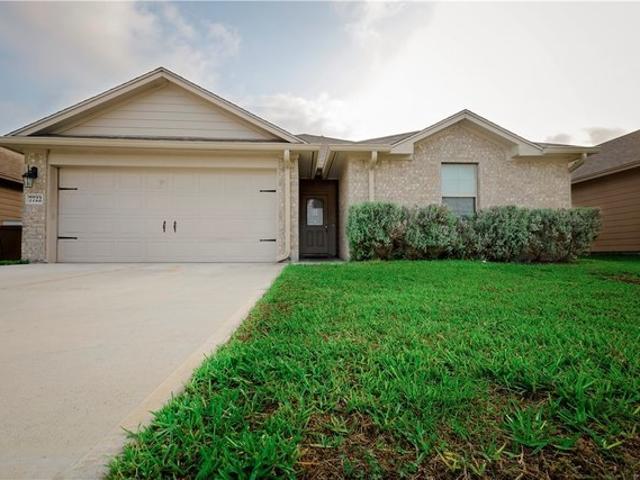 7722 Lariat Toss Dr, Corpus Christi, TX 78414