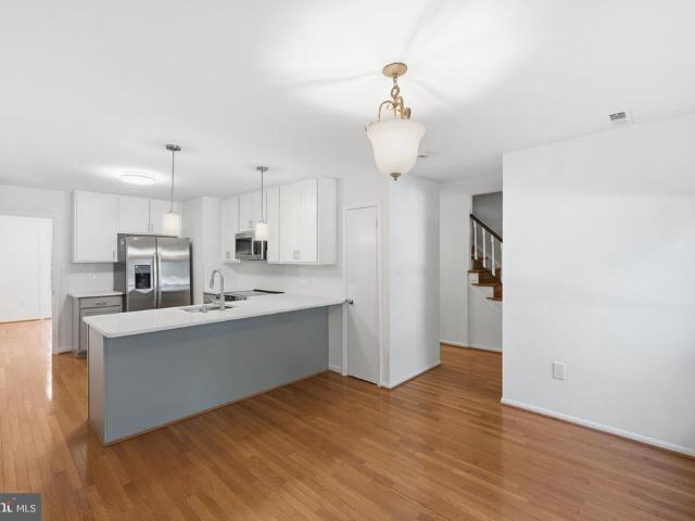 7723 Heatherton Lane