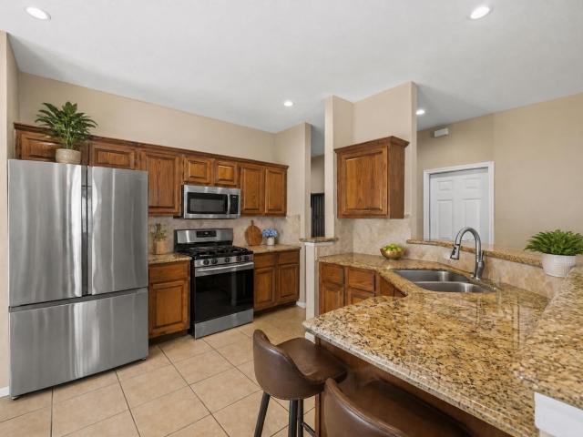 7723 Thorncreek Way