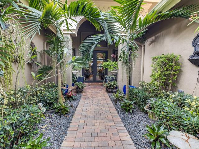 7723 Via Grande, Boynton Beach, FL 33437 | MLS #R11159