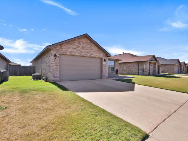 7723 95th St, Lubbock, TX 79424 | Compass