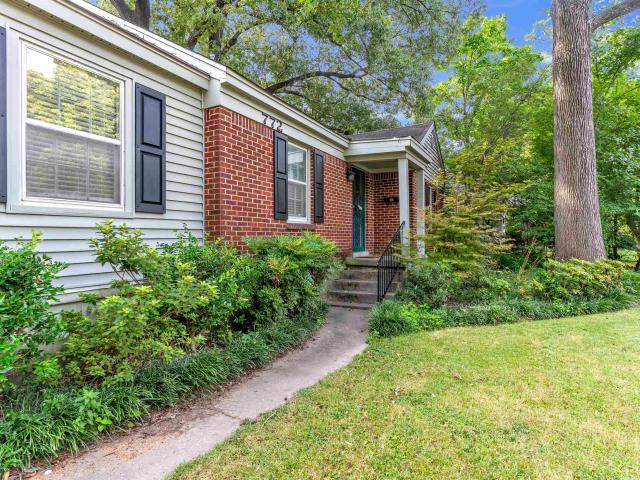 772 buck st