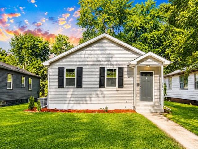 772 Hovey St, Gary, IN 46406