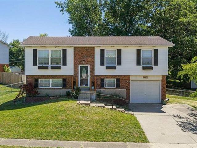 772 Magnolia Dr, Radcliff, KY 40160