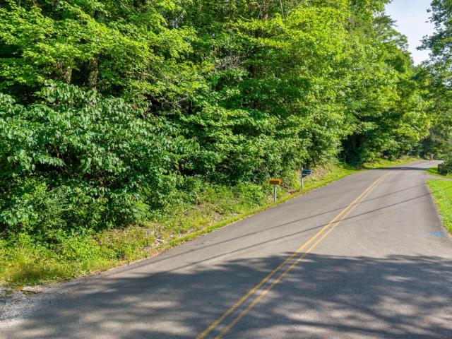 772 Rabbit Valley Rd NW