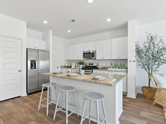 772 Ridgley Dr, Summerville, SC 29486