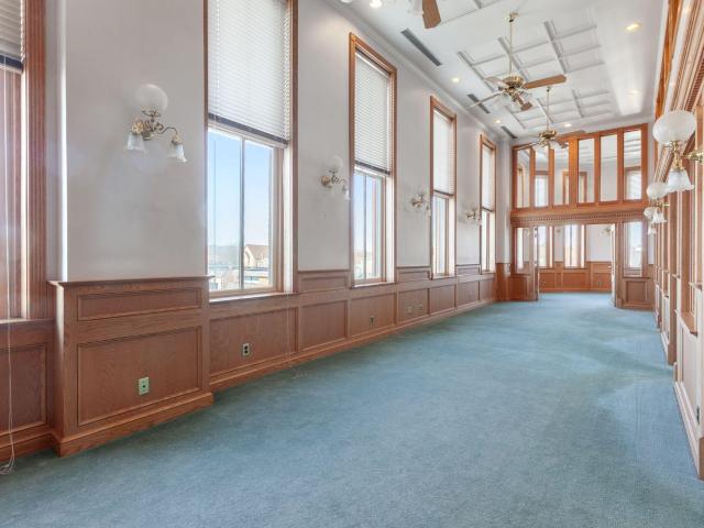 772 W Main St, Unit 301