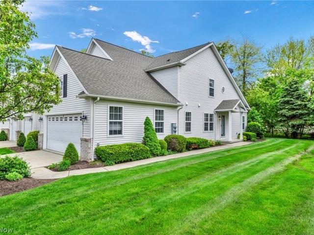 772 Wildberry Cir, Avon Lake, OH 44012