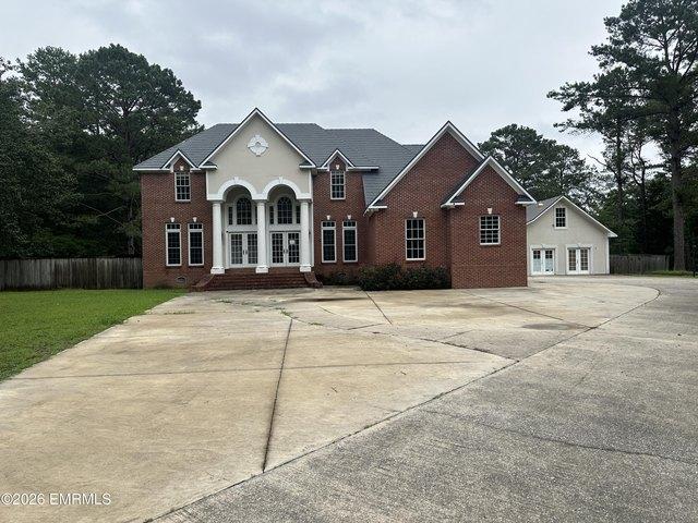 7736 Confederate Dr, Meridian, MS 39305