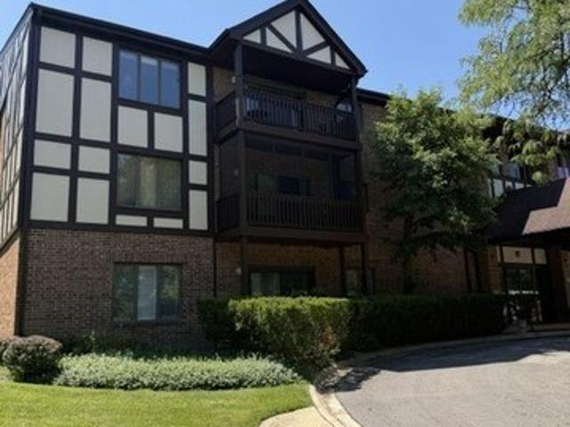 7737 W Golf Dr Apt 302, Palos Heights, IL 60463
