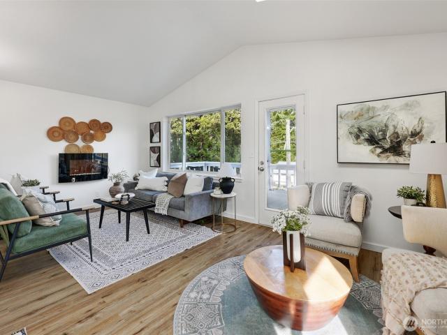 7737 12th Ave SW, Seattle, WA 98106 | MLS #2499 | Compass