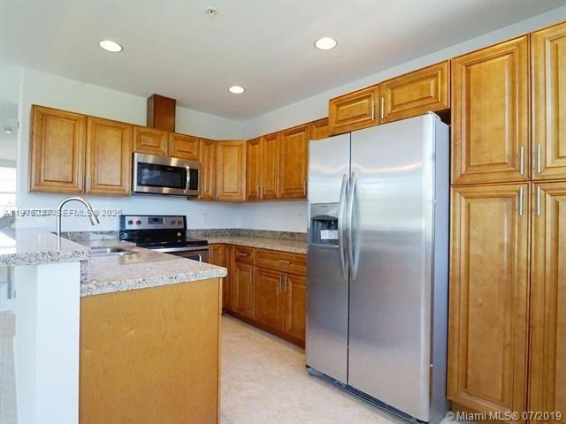 7738 NW 5th St, Unit 7744, Plantation, FL 33324 | Compass