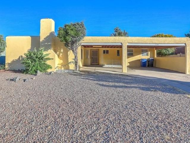 7738 Haines Ave NE, Albuquerque, NM 87110