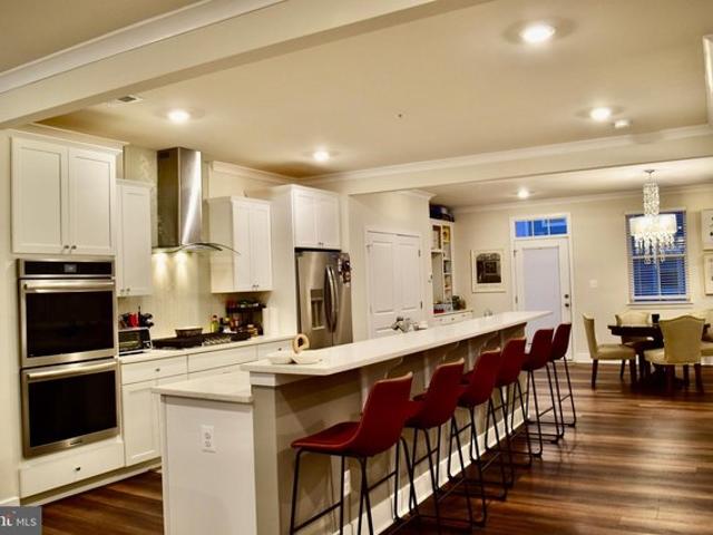 7738 Port Capital Dr Unit B, Elkridge, MD 21075