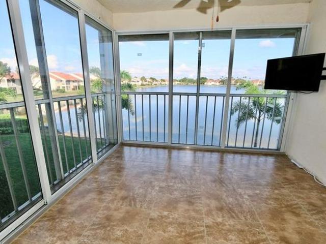 7730 Jewel Ln #203, Naples, FL 34109