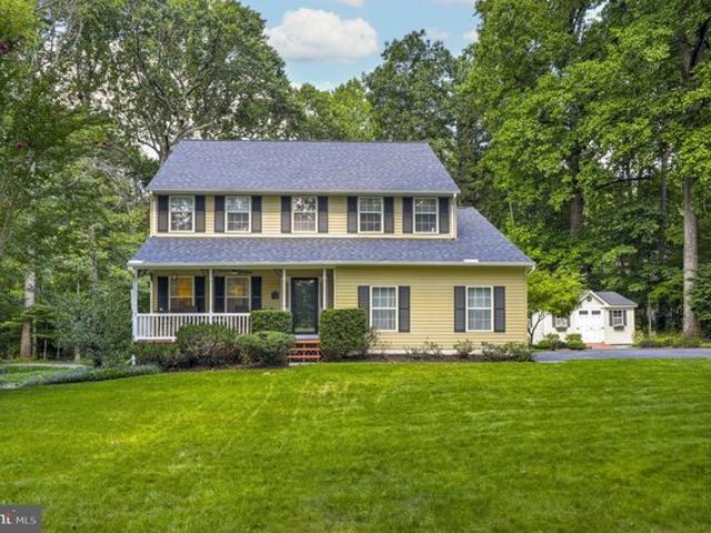 7730 Lake Shore Dr, Owings, MD 20736