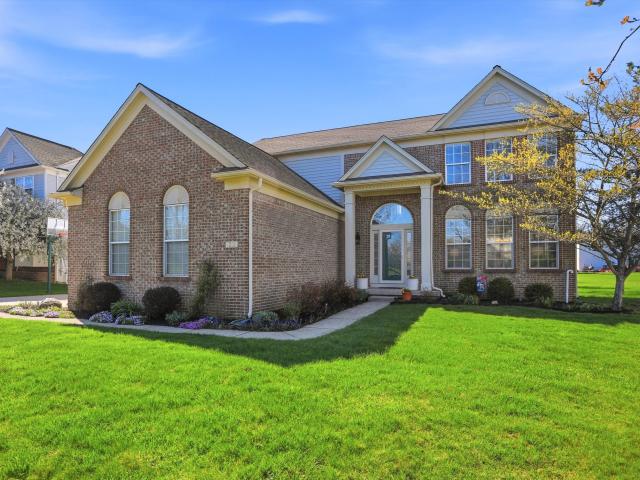 7732 Prairie View Dr, Indianapolis, IN 46256 | MLS #22094 | Compass