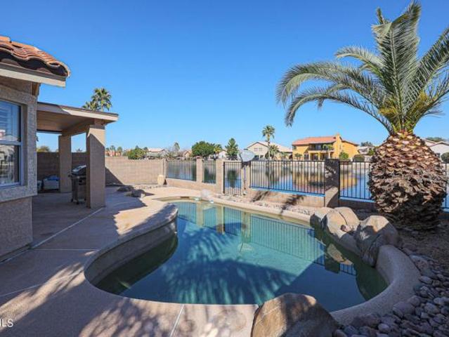 7732 W Julie Dr, Glendale, AZ 85308