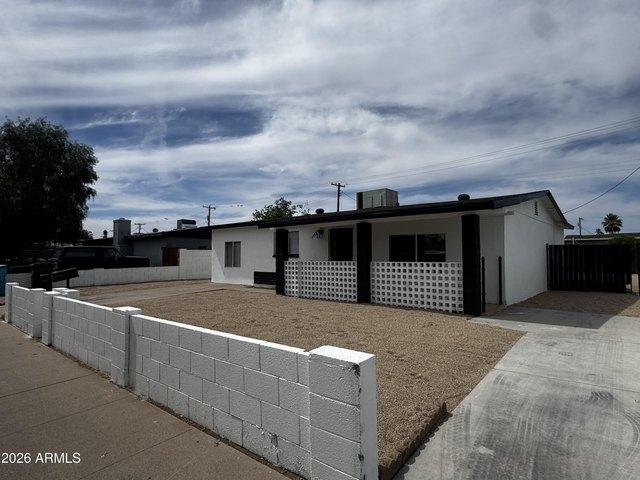 7732 W Mitchell Dr, Phoenix, AZ 85033