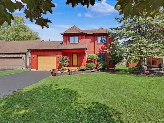 773 Robin Rd, Amherst, NY 14228