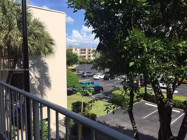 7745 SW 86th St, Unit D313, Miami, FL 33143 MLS #A11866870