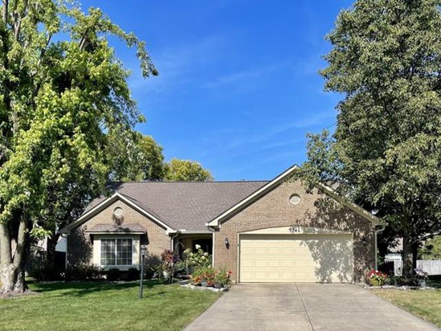 7746 Winding Creek Dr, Indianapolis, IN 46236