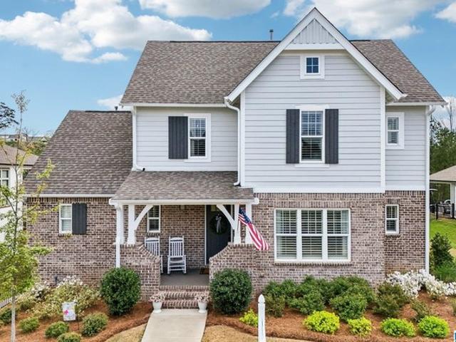 7747 Raleigh Dr, Trussville, AL 35173