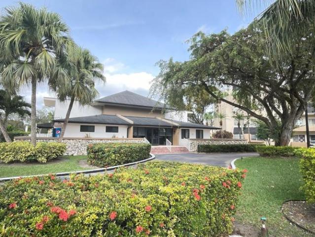 7747 SW 86th St #D 404, Miami, FL 33143