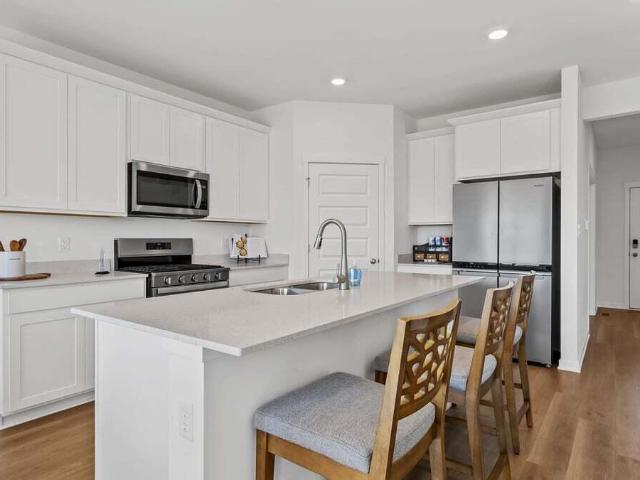 7747 W 107th Place