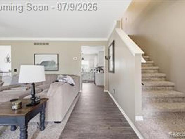 7747 W Pearson