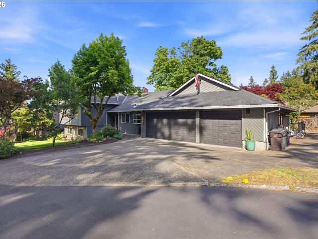 7748 blinkhorn way