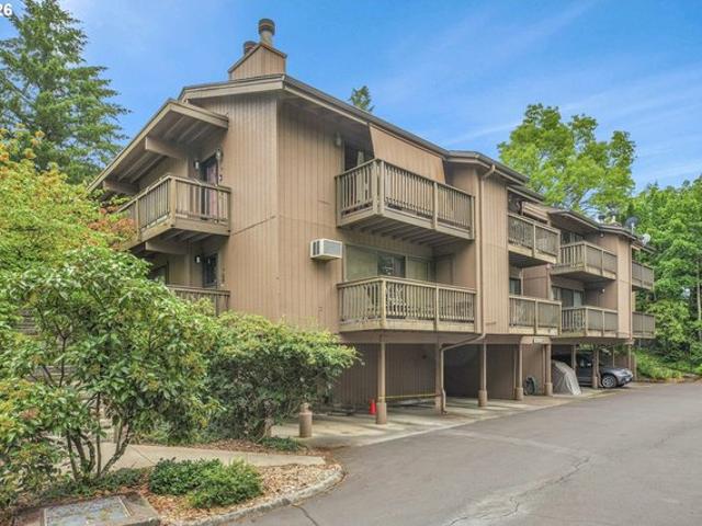 7748 SW Barnes Rd Unit C, Portland, OR 97225