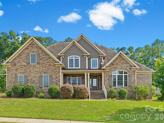 7748 Village Pkwy, Locust, NC 28097